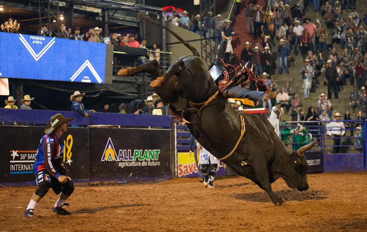 Barretos 2018: Segundo dia de montarias do Rodeio Internacional; FOTOS ...