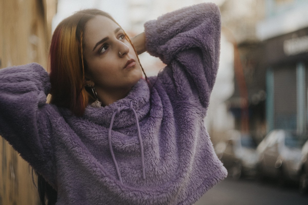 Flavia K se mantém na praia do soul e do R&B ao lançar a primeira ...