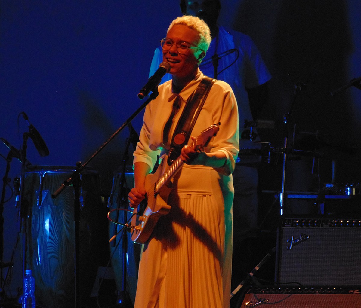 Maria Gadú faz movimento retroativo em show que a reconduz à ...