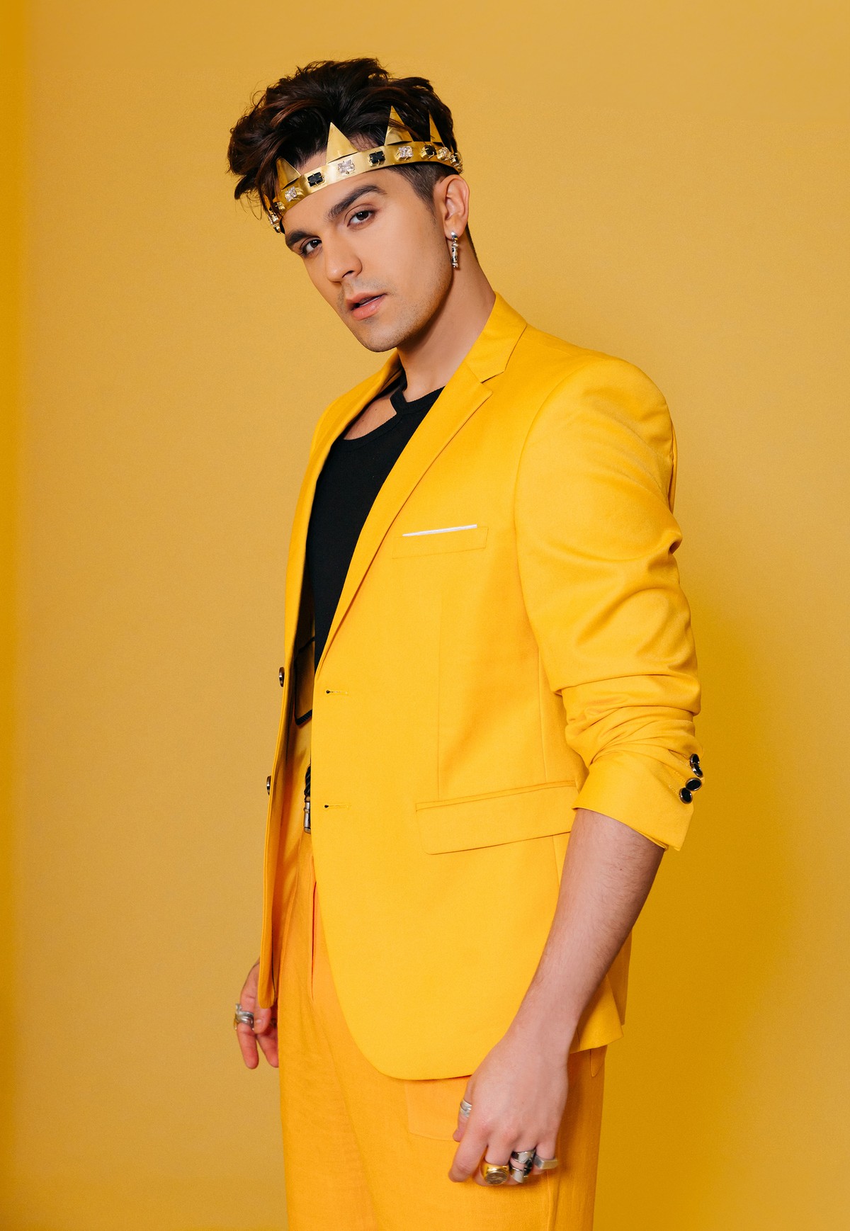 Luan Santana aposta em 'Meio termo' para promover álbum gravado em show ...