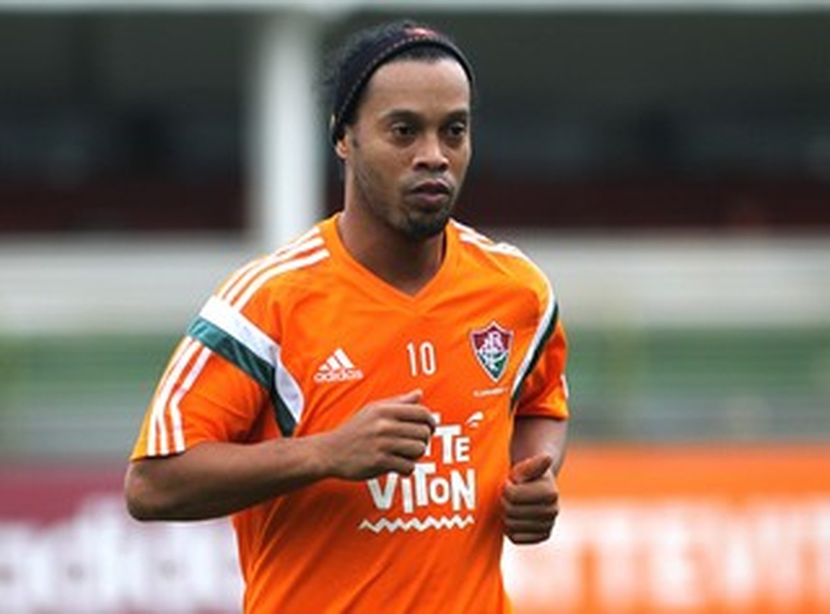 Ronaldinho Gaúcho ganha ação na Justiça contra ex-patrocinador de clube ...