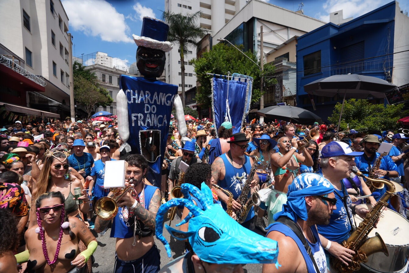 A menos de um mês do carnaval, Prefeitura de SP não tem previsão de ...