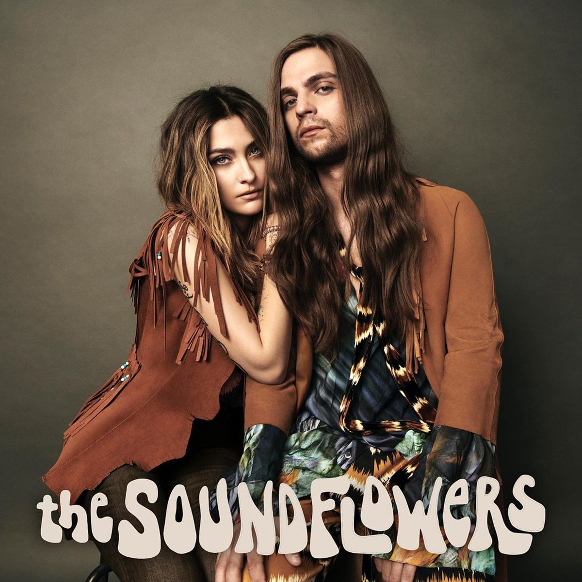 Paris Jackson lança EP em parceria com o namorado, Gabriel Glenn, com ...