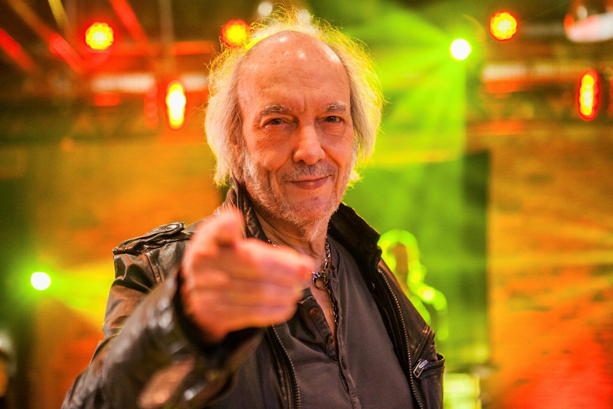 Banda de Erasmo Carlos faz show em homenagem ao cantor no Rio | O que ...