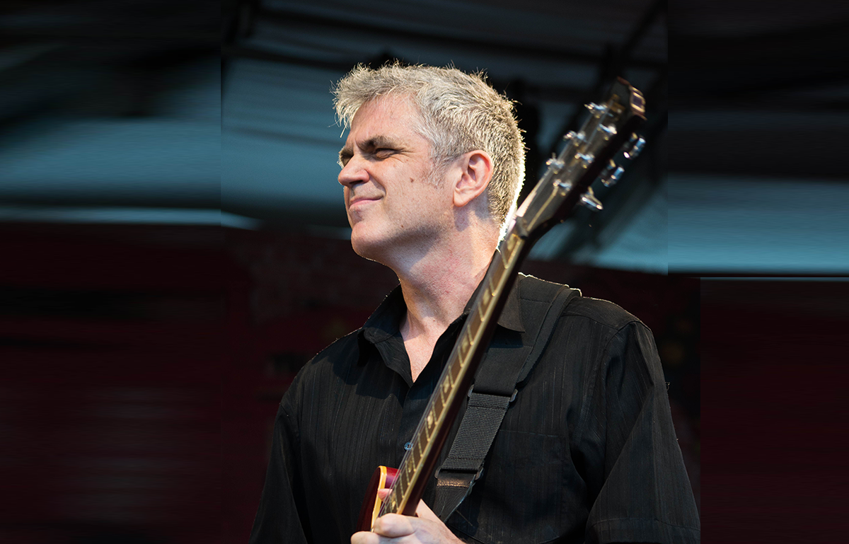 Guitarrista e cantor americano Mark Lambert faz show de jazz e MPB no ...