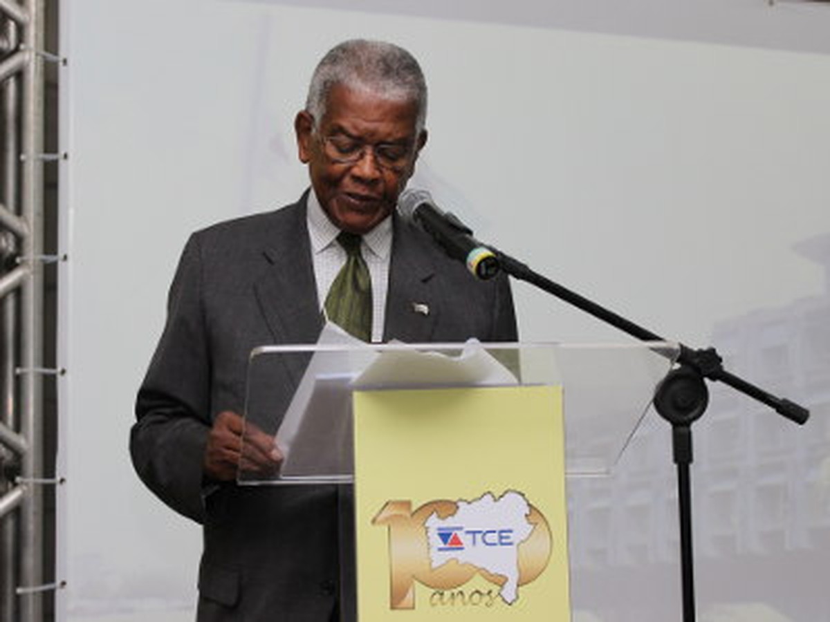 Ex-presidente do TCE Adhemar Bento Gomes morre em Salvador | Bahia | G1