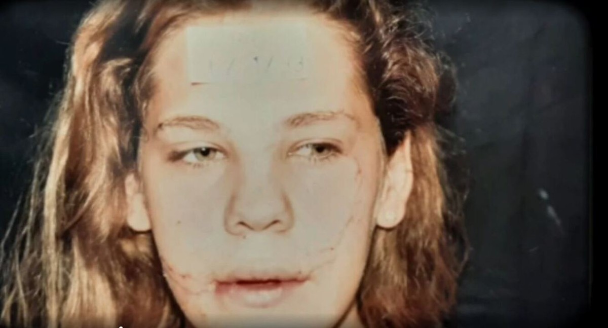 'Conheço bem os olhares que fazem com que a gente viva se escondendo ...