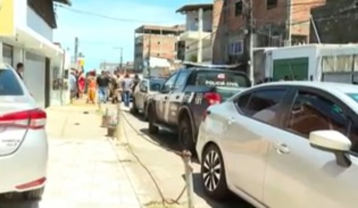 VÍDEO: Homem é morto a tiros durante tentativa de assalto em bairro de Salvador | Bahia | G1