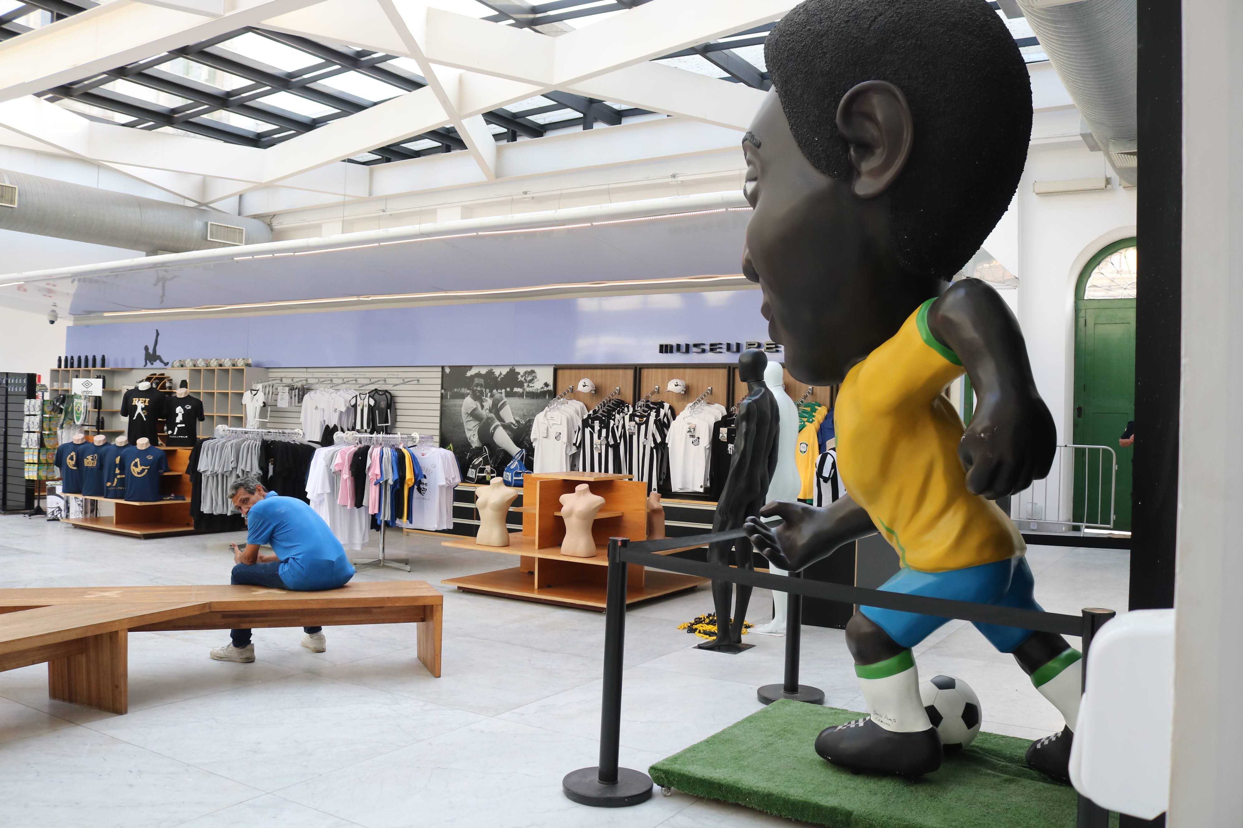Após obras de revitalização, o Museu Pelé reabre ao público em Santos | G1