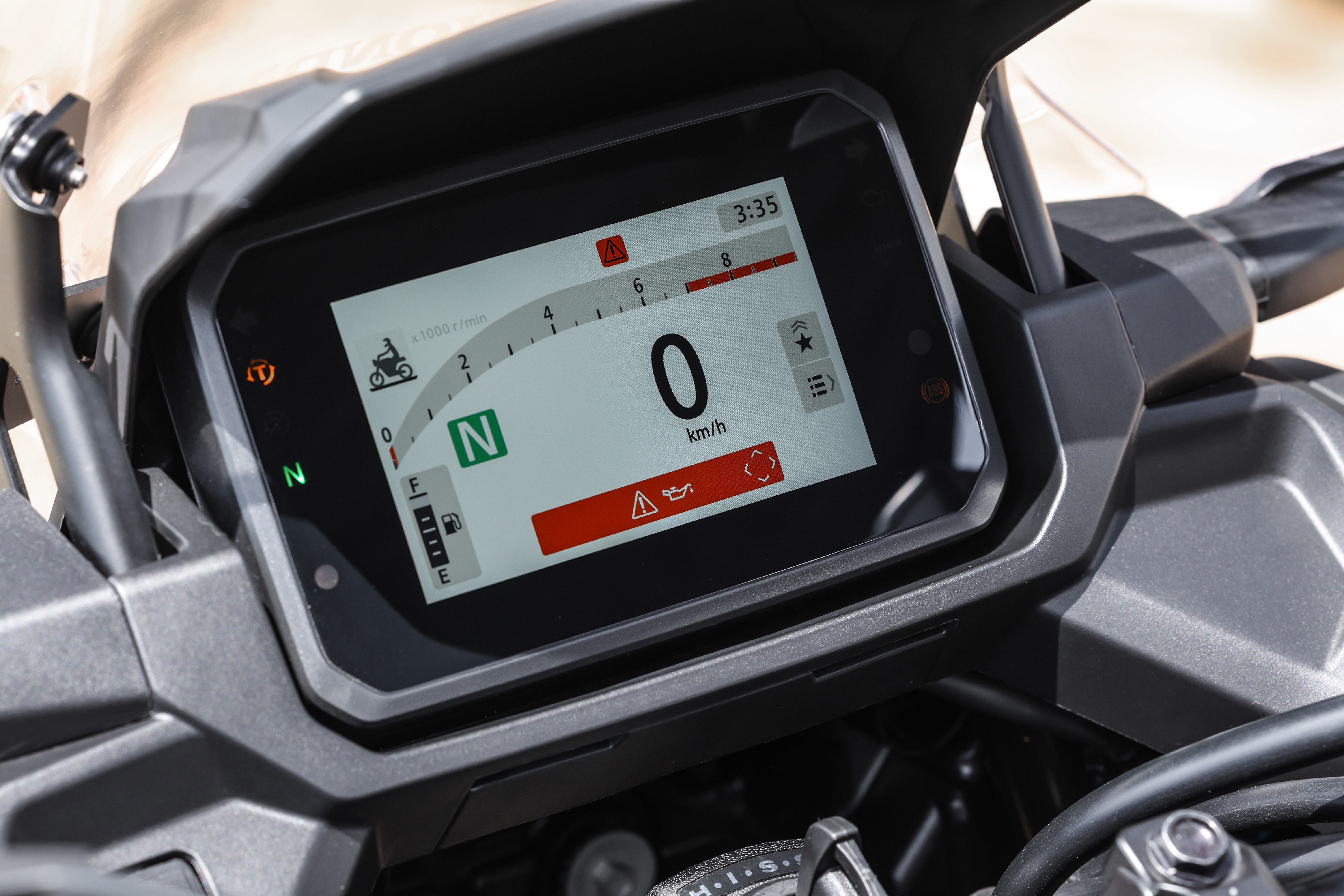 Honda NC 750X 2026 chega com câmbio automático e freio de mão; veja o ...