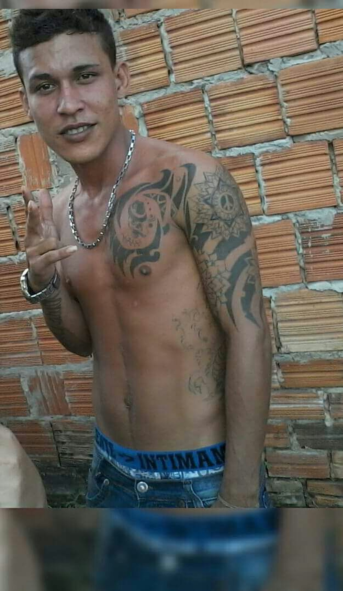 Em Rio Branco, homem é morto durante troca de tiros com a polícia ...