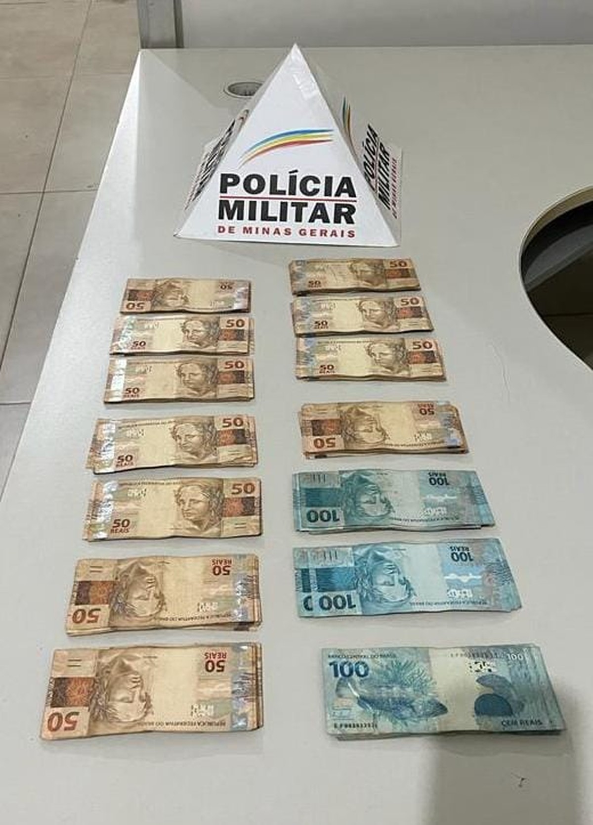 Homem frauda cheque de R$ 2.245 e saca mais de R$ 12 mil em Montes ...