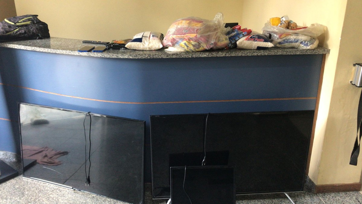 Polícia prende casal e recupera material furtado em Carmo, no RJ ...