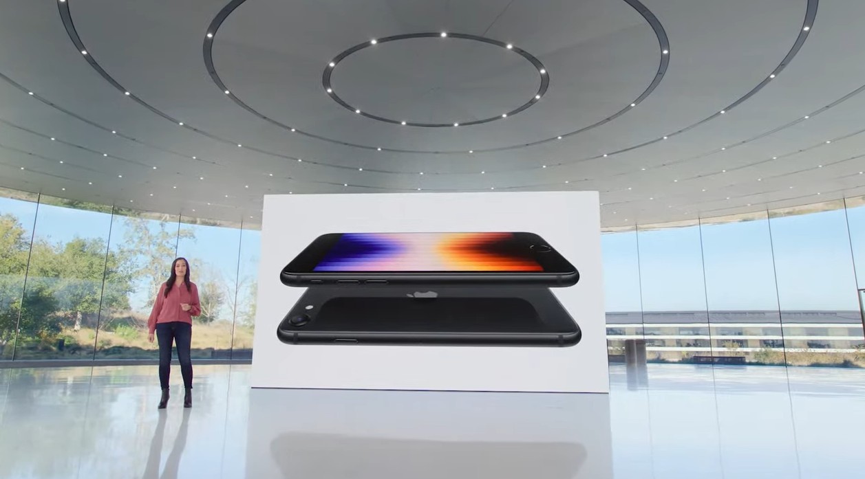 Novo iPhone SE, modelo mais 'barato' da linha, chega ao Brasil por R$ 4.199