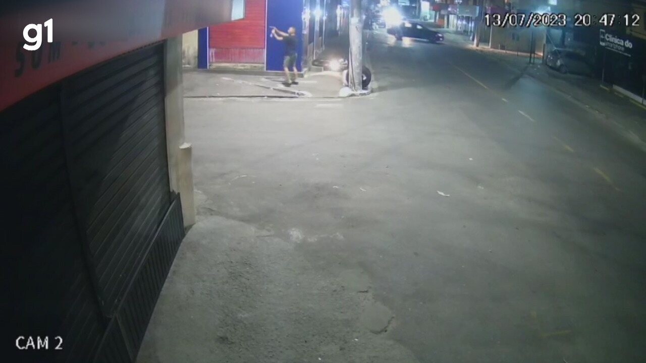 VÍDEO: Homem reage a tentativa de assalto e atira contra suspeitos na Região Metropolitana de ...