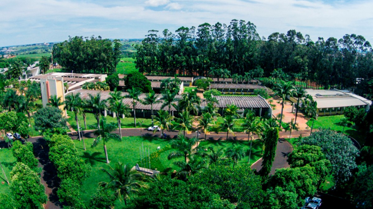 Faculdade em Uberaba oferta cursos de Agronomia e Zootecnia ...