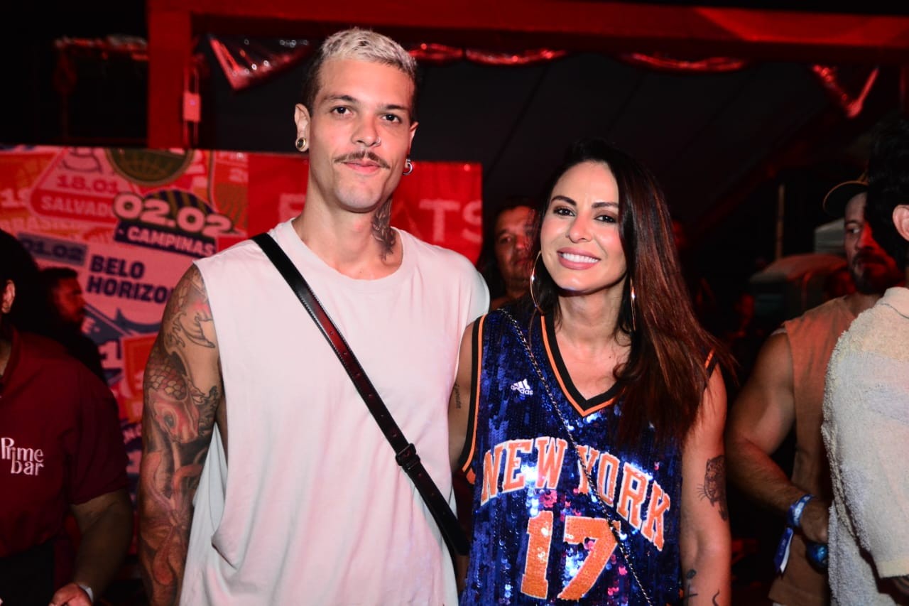 FOTOS: veja imagens do 'Ensaio da Anitta' em Salvador