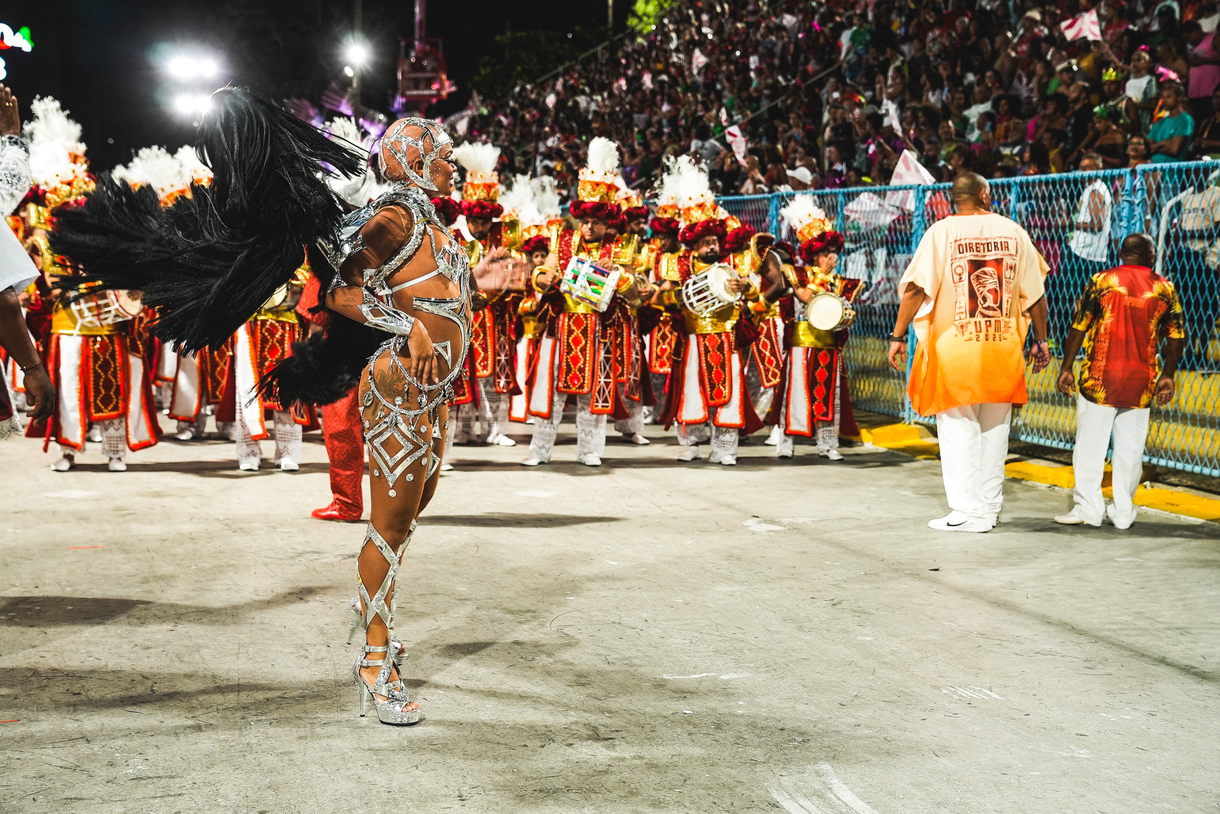 Rainha de bateria da UPM, Andressa Marinho destaca papel como ...