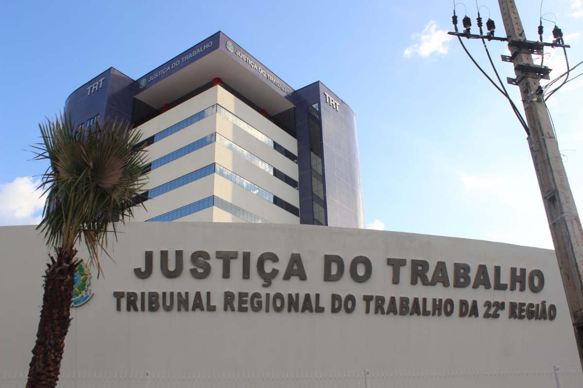 Justiça do Trabalho divulga concurso para preencher 300 vagas de juiz ...