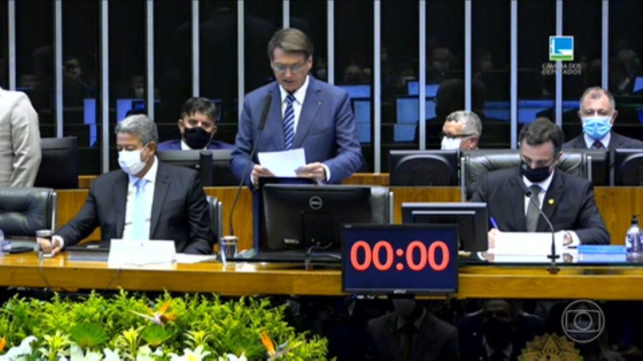 Presidente da Petrobras diz que empresa não pode 'segurar preços' e ...