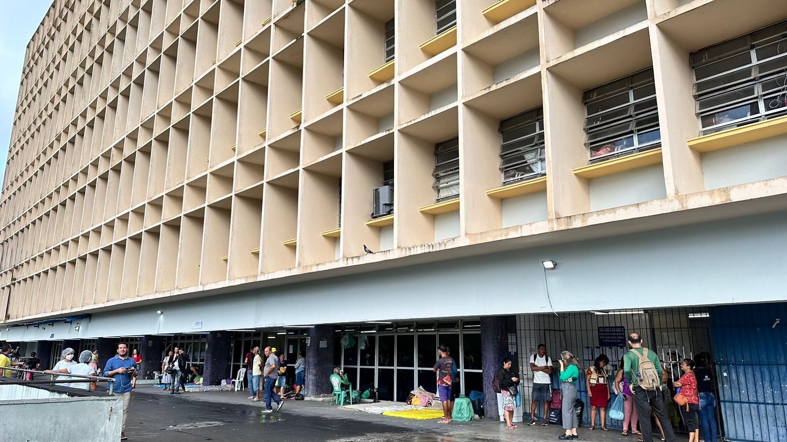 Jovem e adolescente mordidos por tubarão recebem alta da UTI | G1