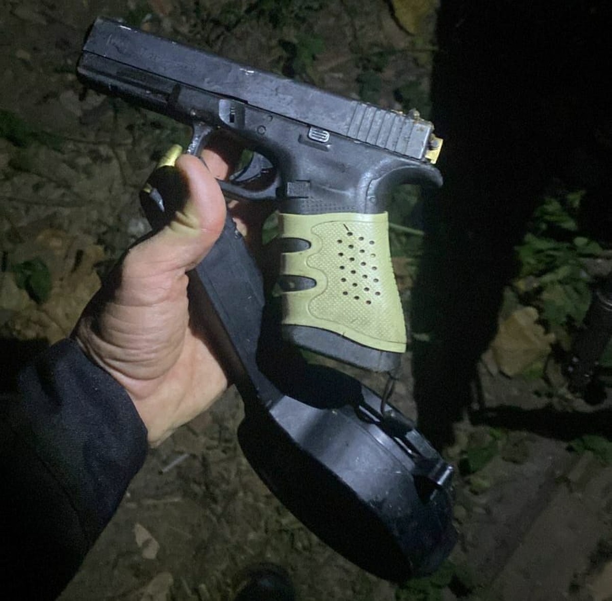 Homem apontado como chefe do tráfico de drogas morre após trocar tiros com a PM em Angra dos ...