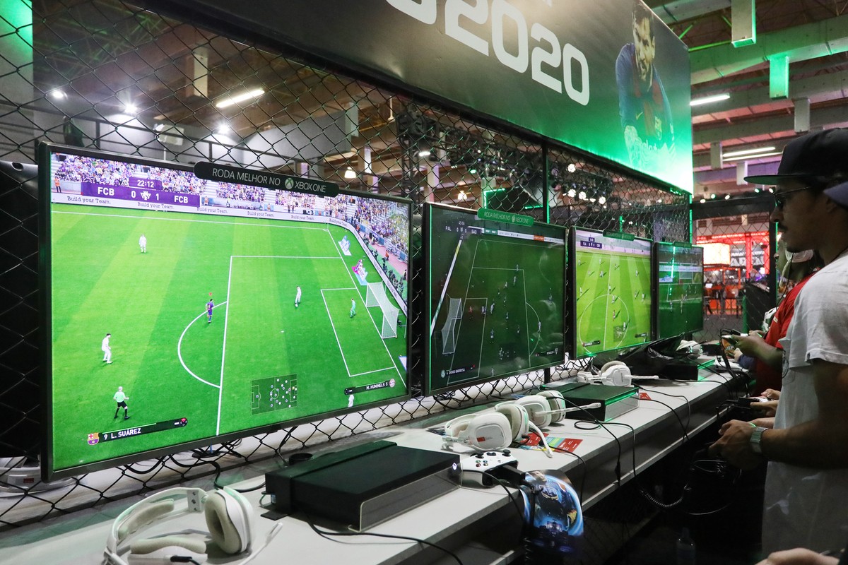 'Fifa' x 'PES': Novas versões dos games de futebol criam rivalidade ...