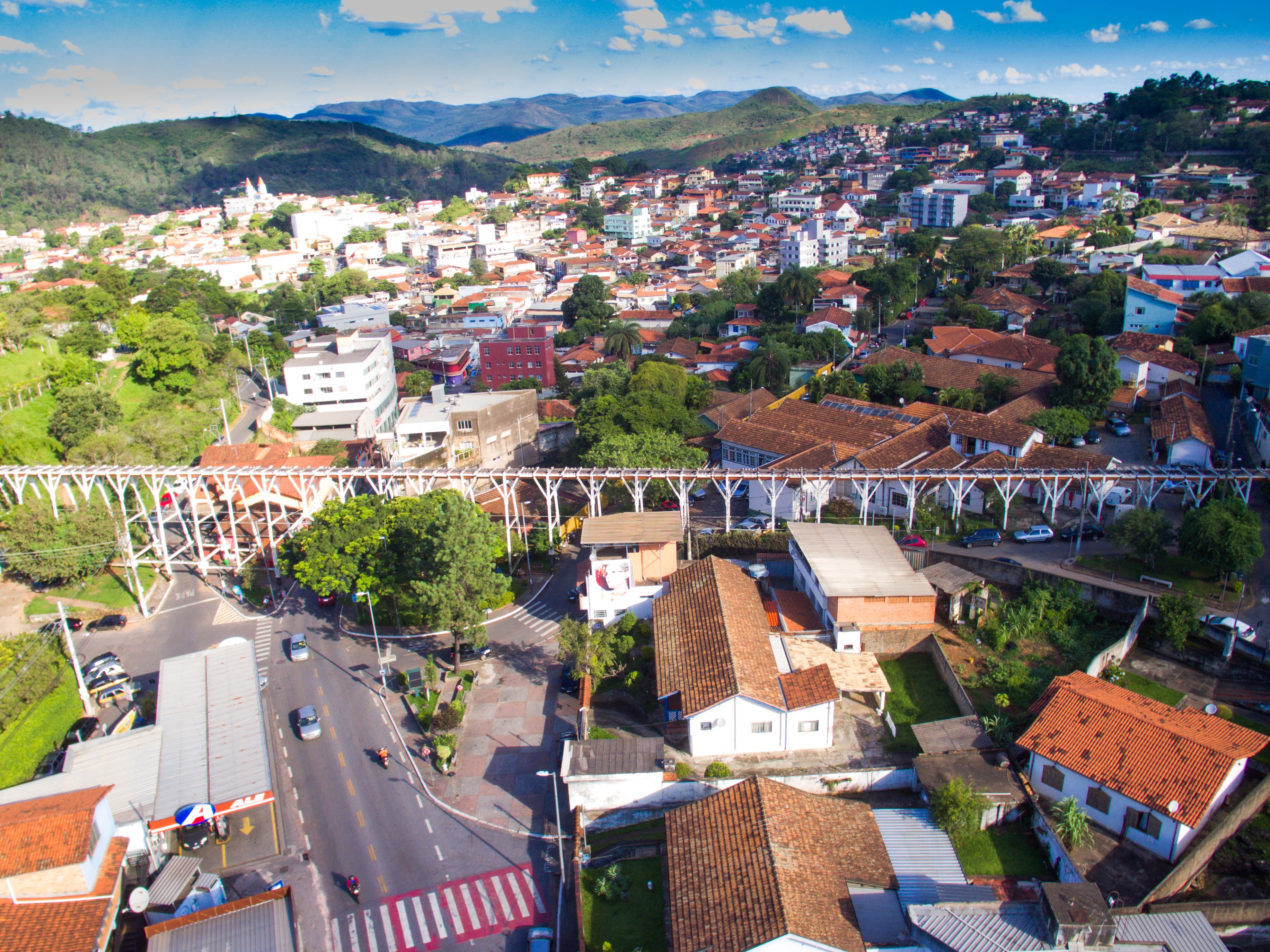 Cidade mineira tem o maior salário médio do Brasil, aponta IBGE; veja ...