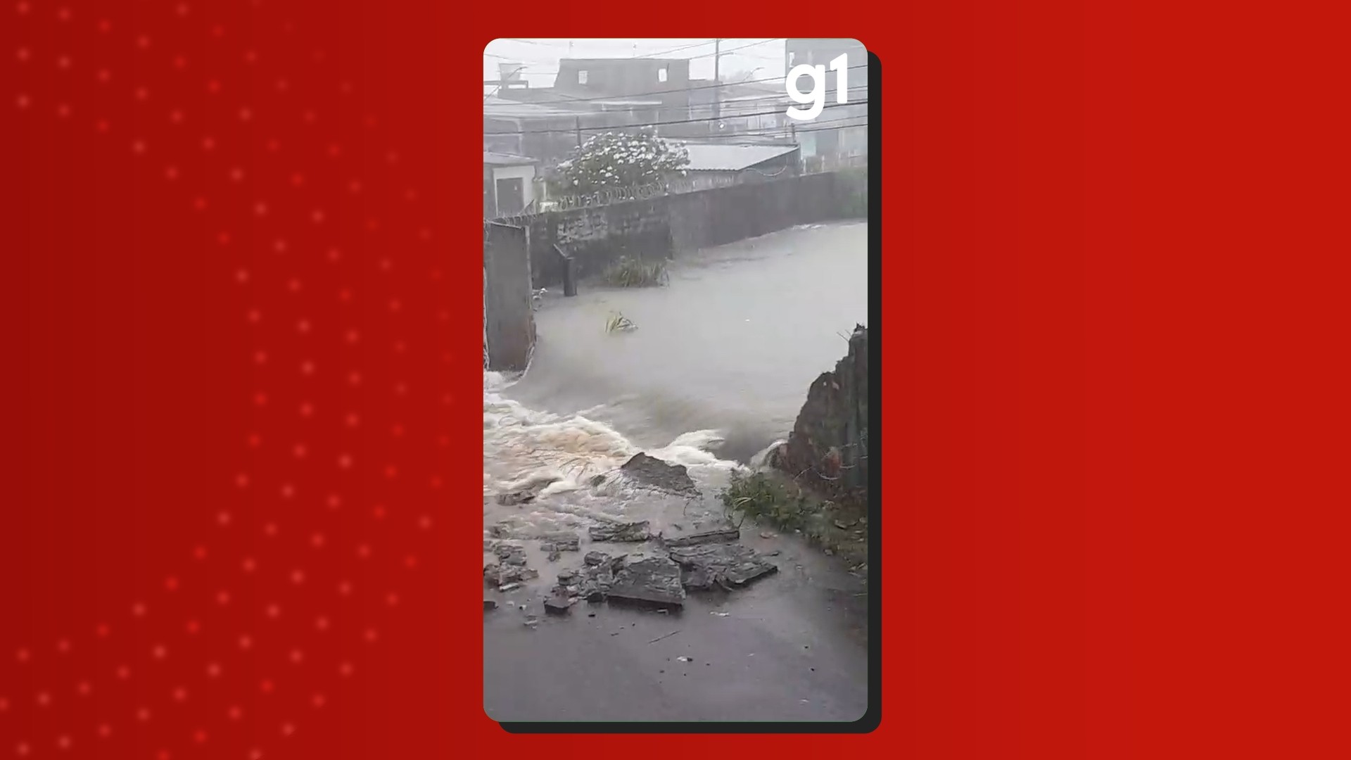 Air base wall collapses during heavy rain in Manaus, flooding homes and ...