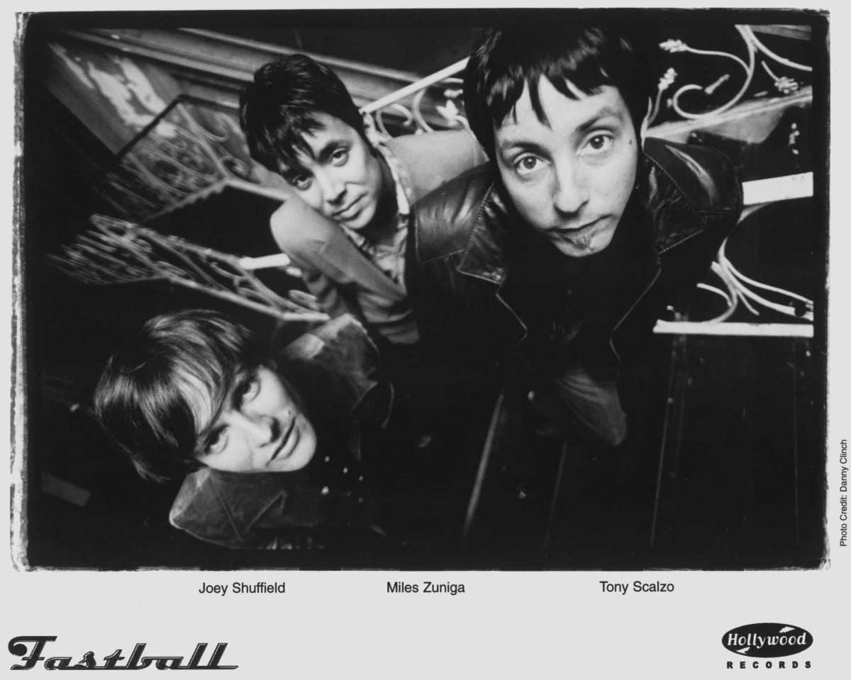 A estranha história da banda que transformou uma notícia de tragédia em ...