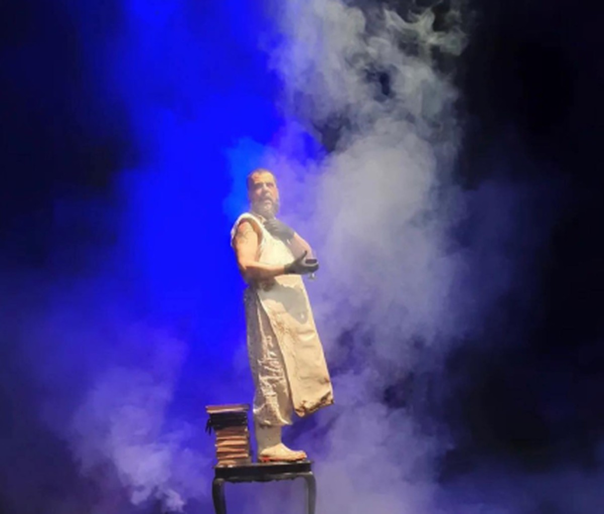 Espetáculo “Homem-Bomba” chega ao Vale do Aço neste final de semana ...