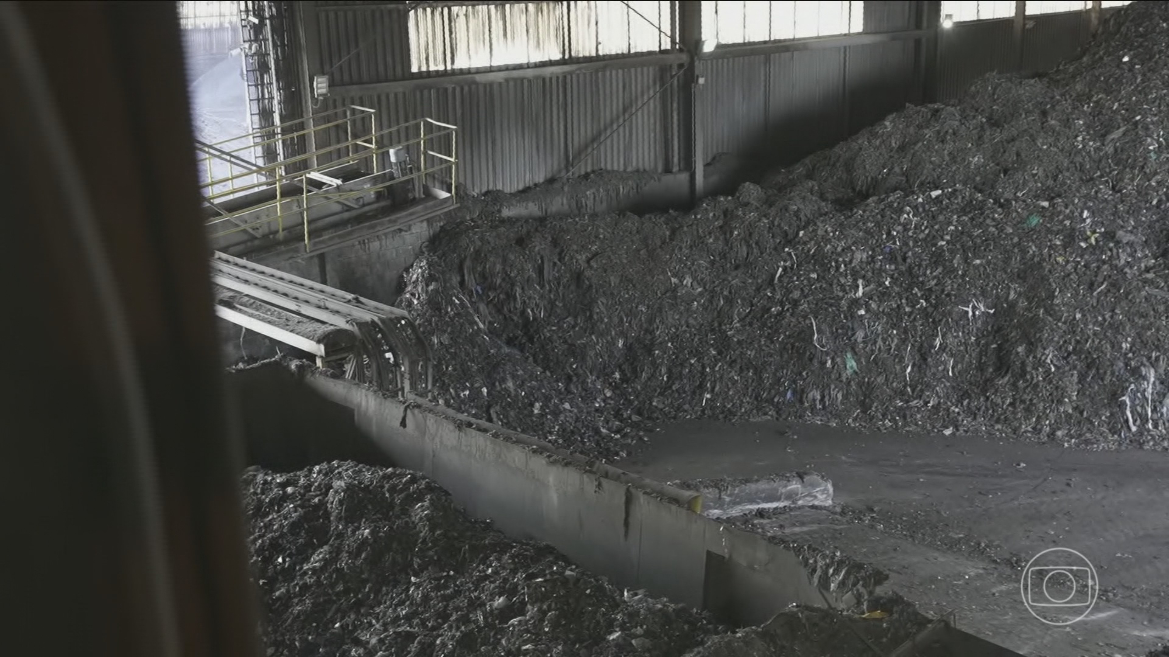 Historicamente entre as mais poluentes, indústria do cimento faz ...