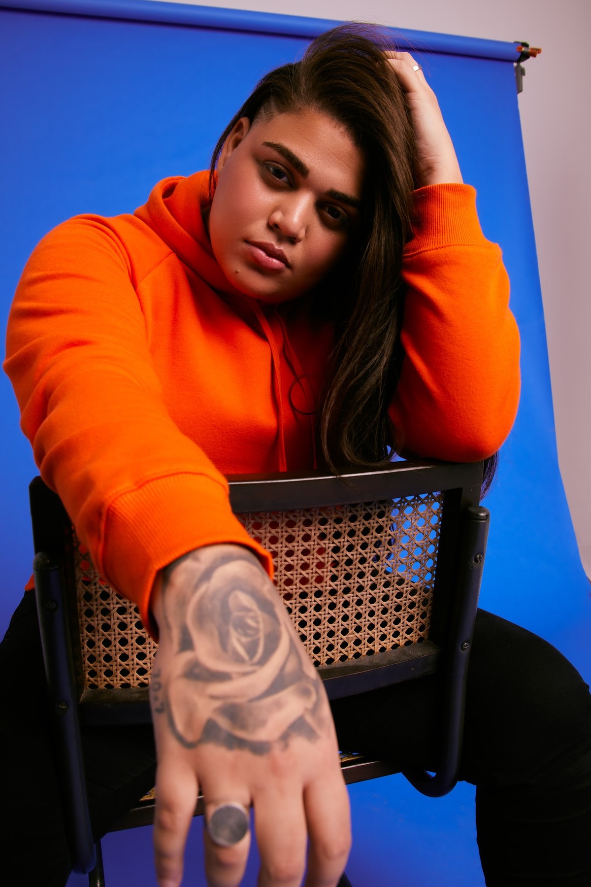 Jecy entra na roda com single com sucessos do samba enquanto grava EP ...