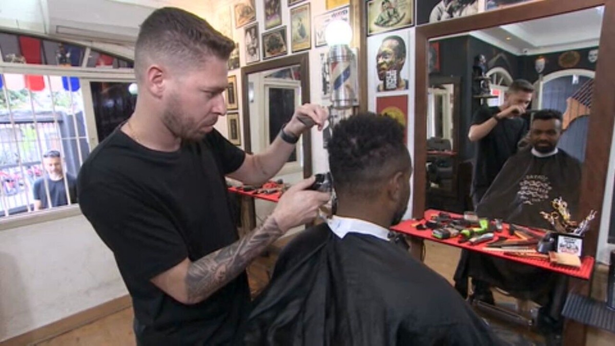 Veja os segredos do sucesso de uma barbearia que está sempre cheia de ...