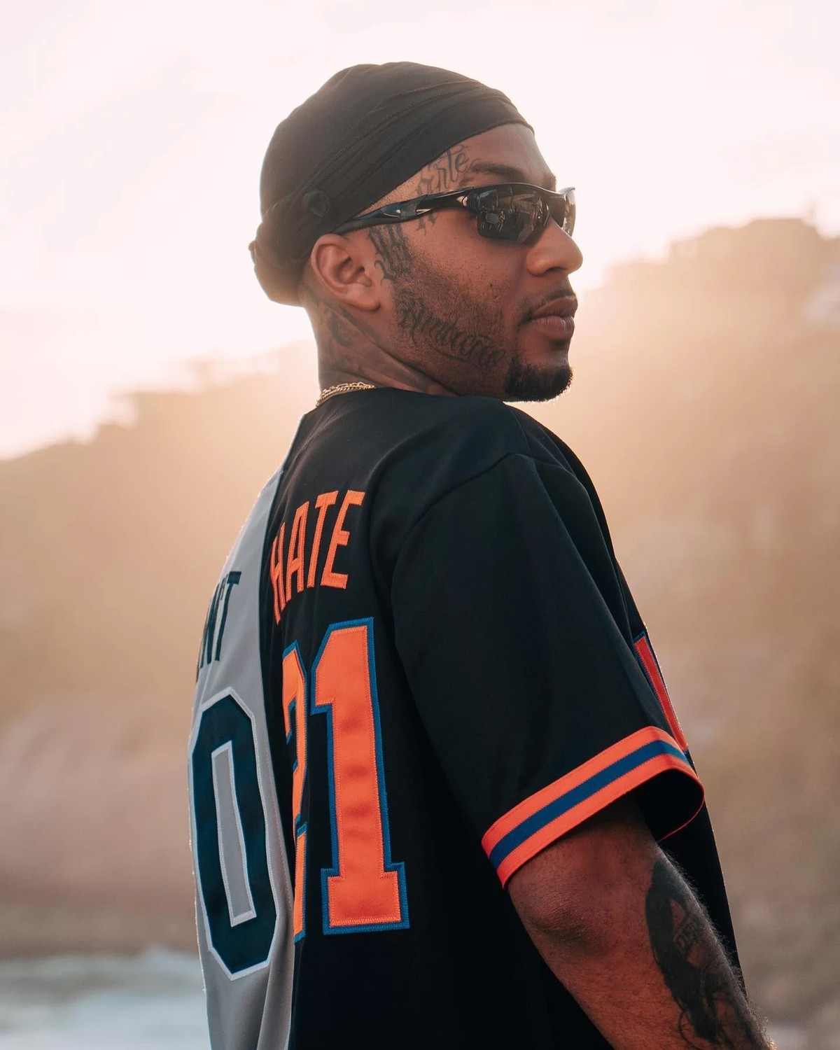 Rapper Orochi lança 'Vida cara', álbum que inclui Baco Exu do Blues e ...