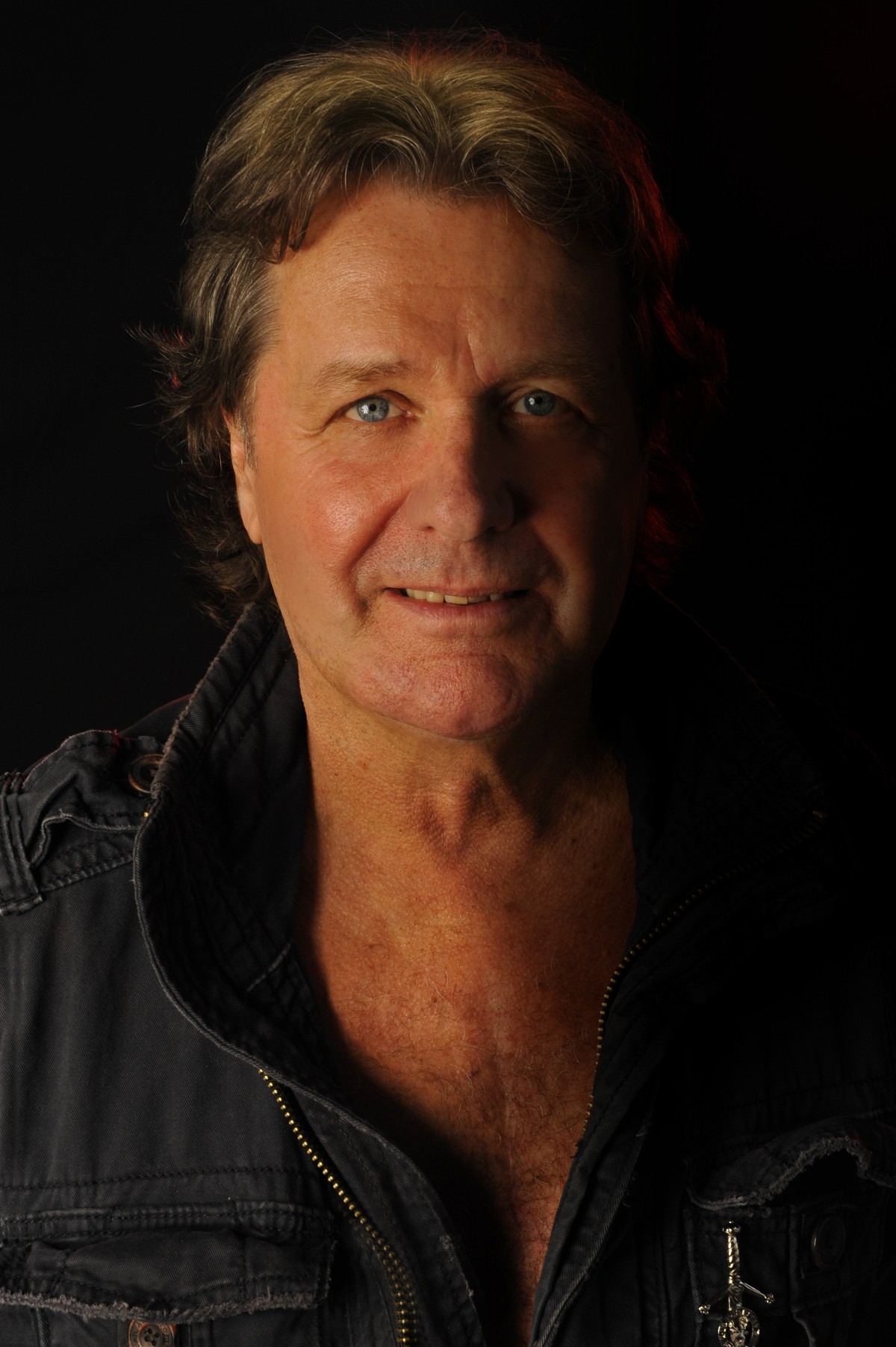John Wetton, vocalista e baixista da banda Asia, morre aos 67 anos ...
