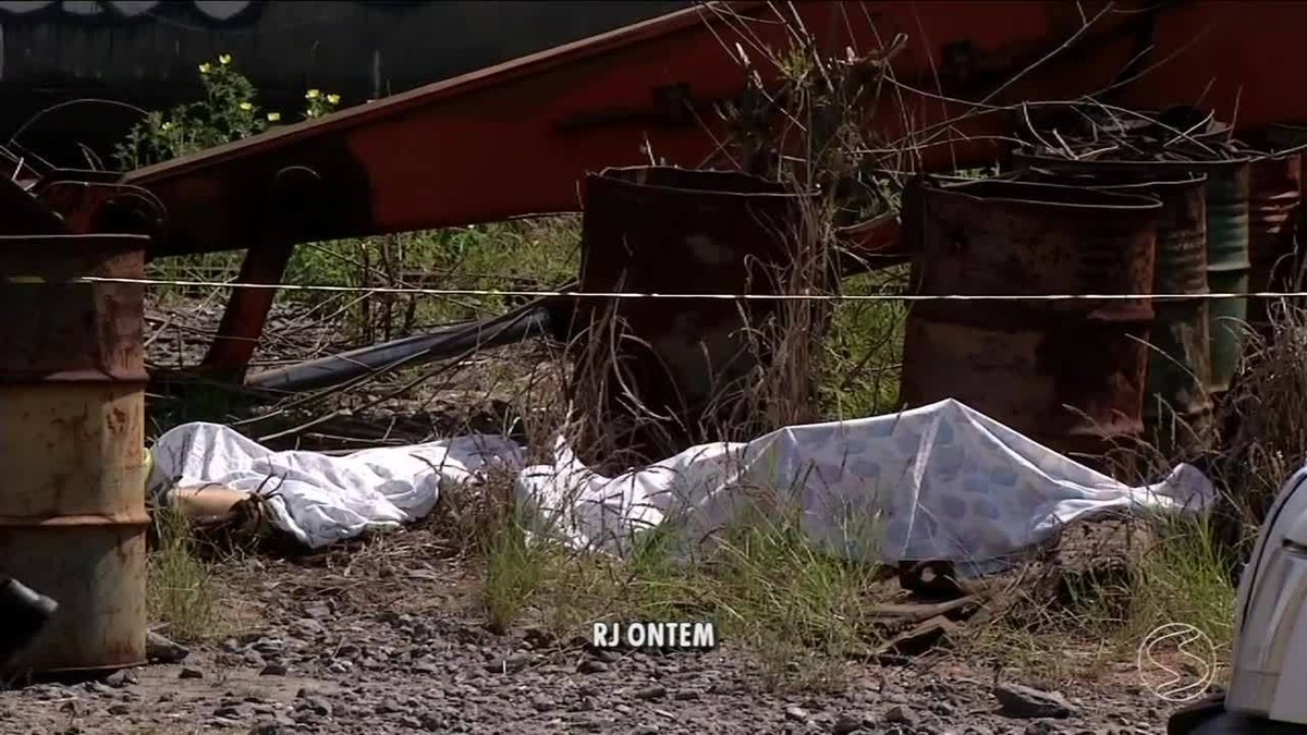 Corpos De Jovens Mortos A Tiros São Sepultados Em Barra Mansa Rj Sul