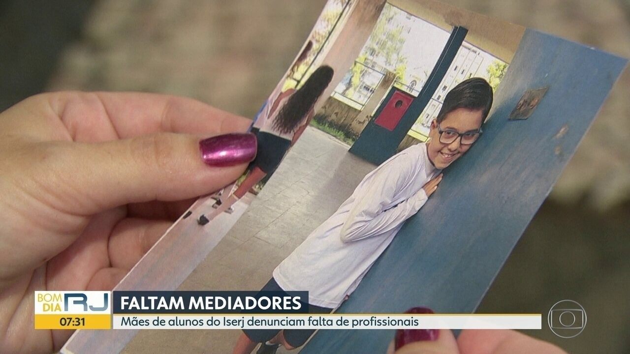 Alunos com necessidades especiais estão sem mediadores em unidades de ...