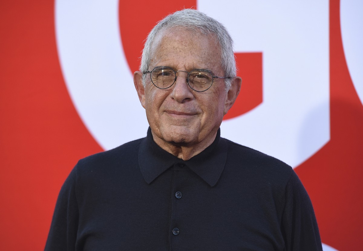 Magnata Ron Meyer deixa NBCUniversal após admitir polêmica com ex ...