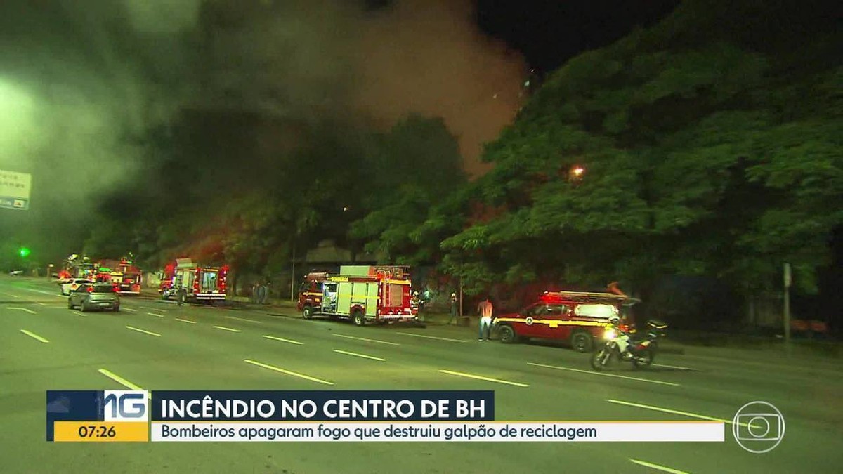 Corpo de Bombeiros combate incêndio na Asmare, em BH | MG | G1