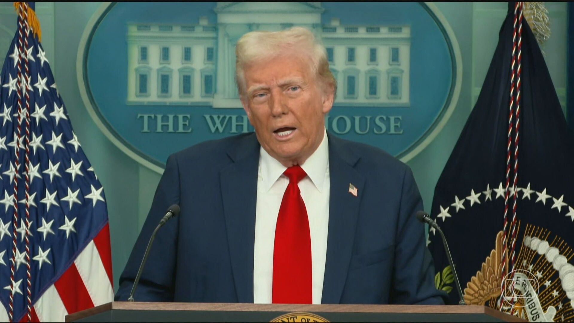 UE lamenta novas tarifas de Trump e afirma que responderá 'com firmeza ...