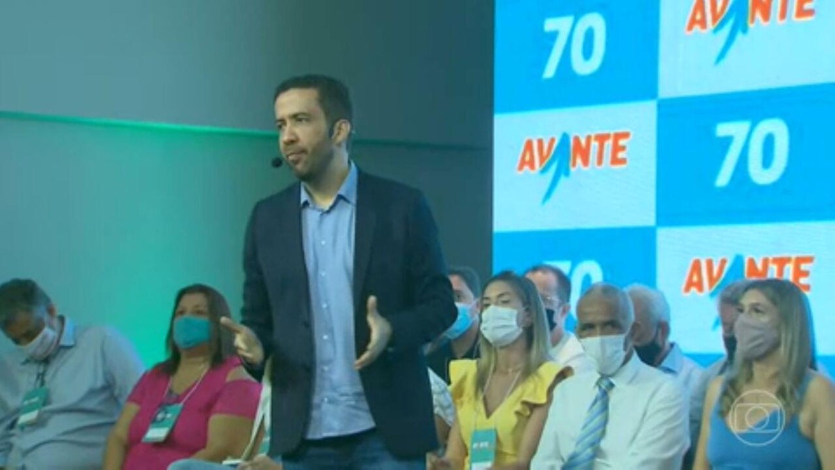 Avante oficializa pré-candidatura de André Janones à Presidência da ...