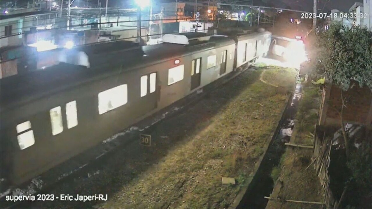 Acidente entre ônibus e trem em Japeri deixa 19 feridos e suspende ...