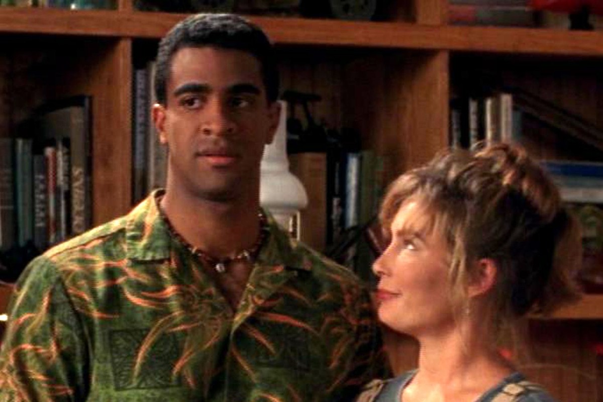 Obi Ndefo, ator de 'Jornada nas Estrelas' e 'Dawson's Creek', morre aos ...