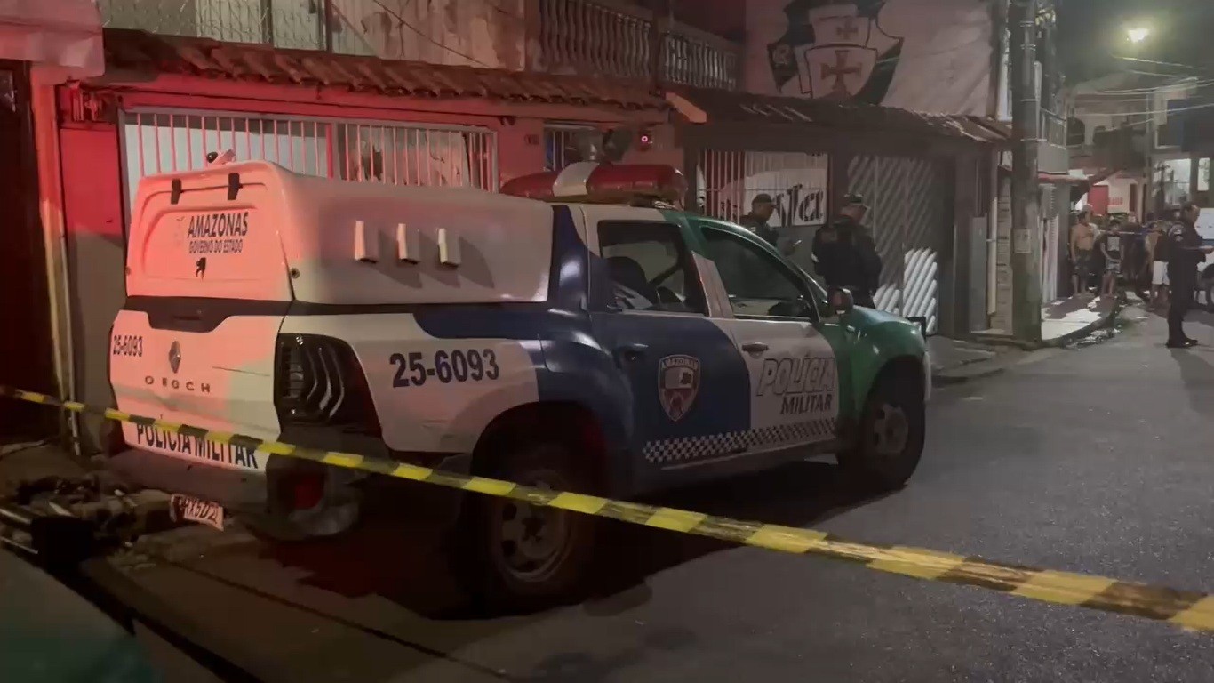 Ataque a tiros deixa dois mortos e dois feridos em frente a barbearia em Manaus, diz polícia