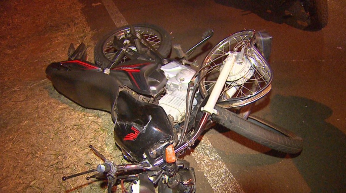Acidente entre duas motos causa uma morte e deixa outro ferido em ...