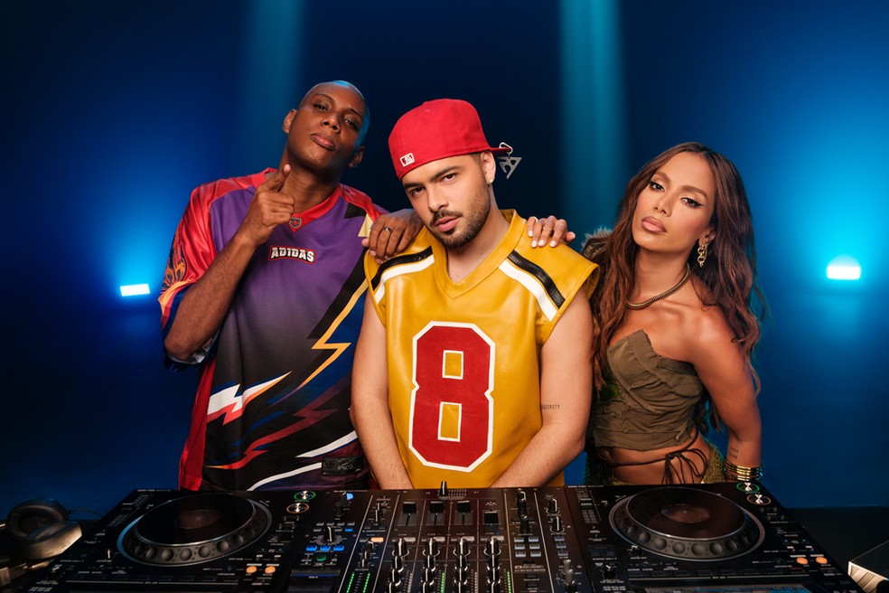 MC GW lança mais de 3 mil músicas em um ano!