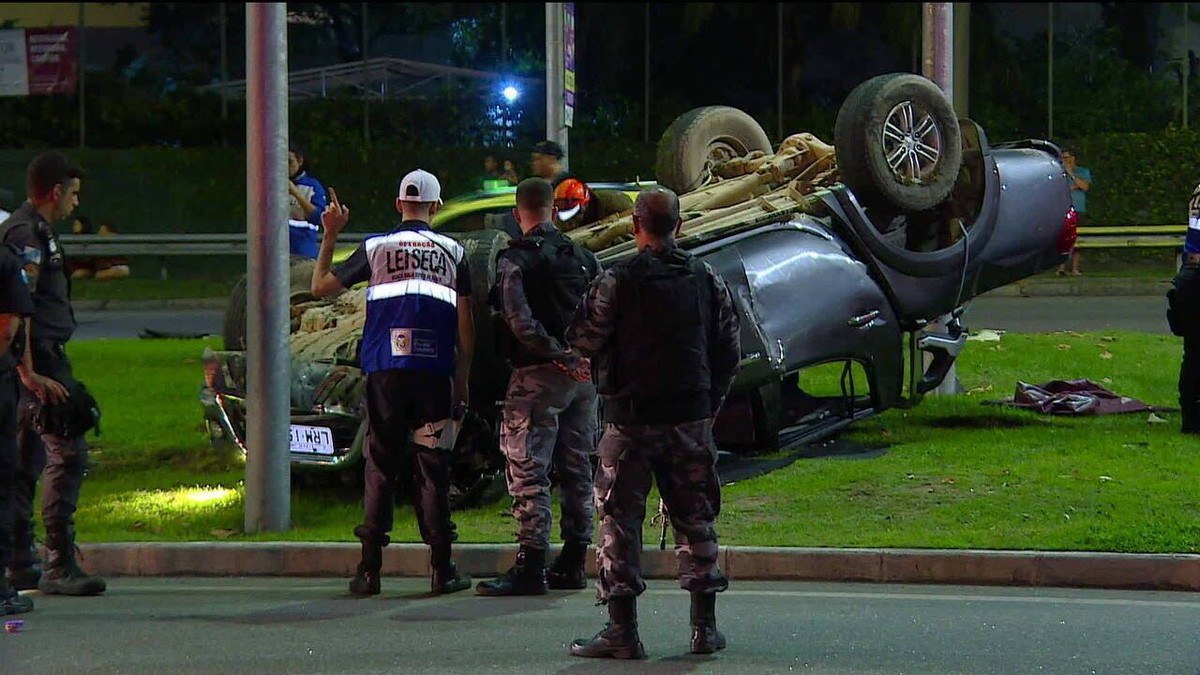 Policial fura blitz da Lei Seca e mata uma pessoa atropelada no RJ ...