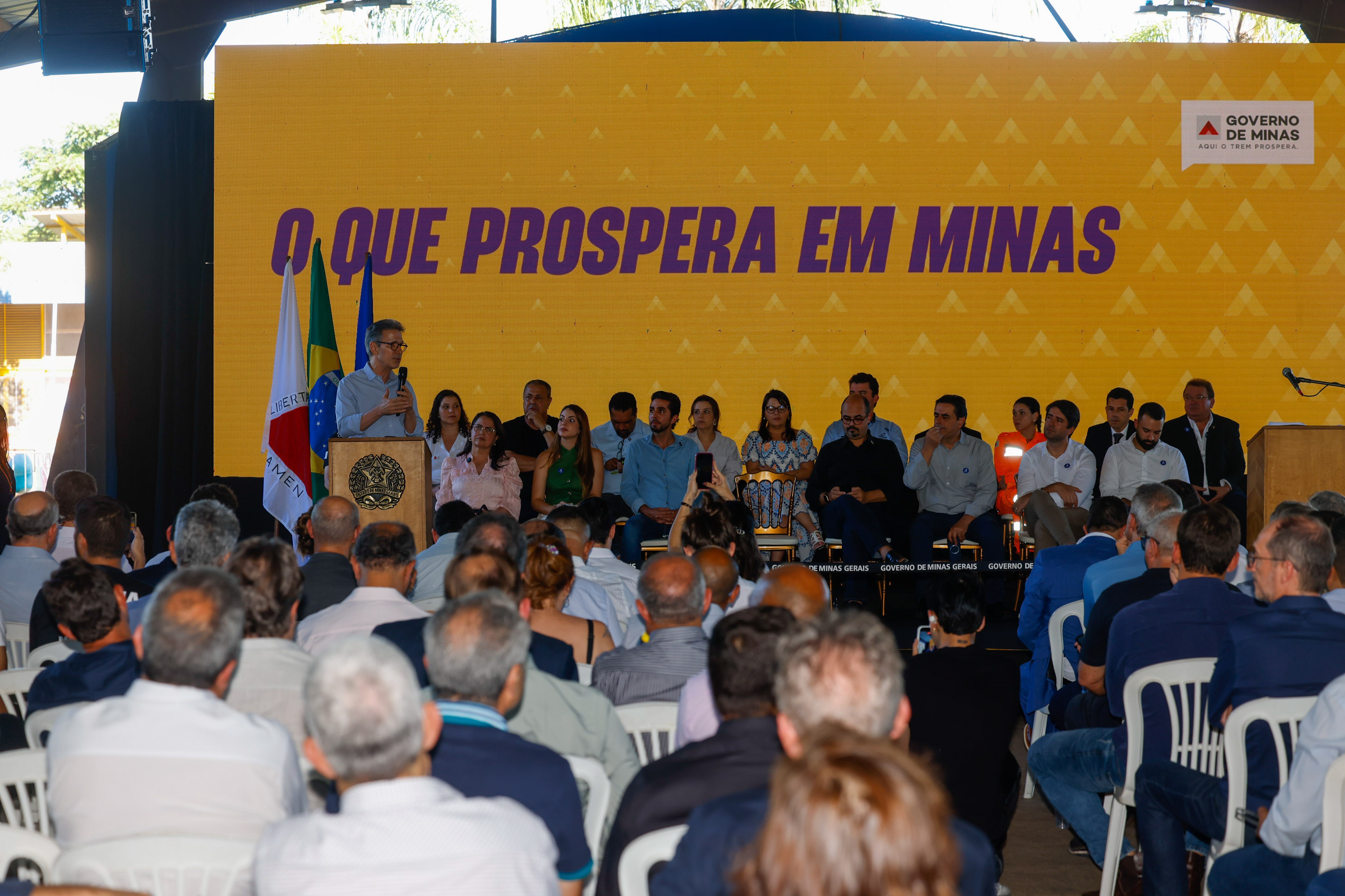 Zema anuncia R$ 220 mi para saúde em Ipatinga e região | G1