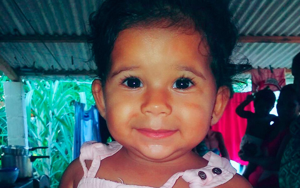 Bebê De Um Ano Morre Após Ser Atingida Por Tiro Acidental Disparado Por